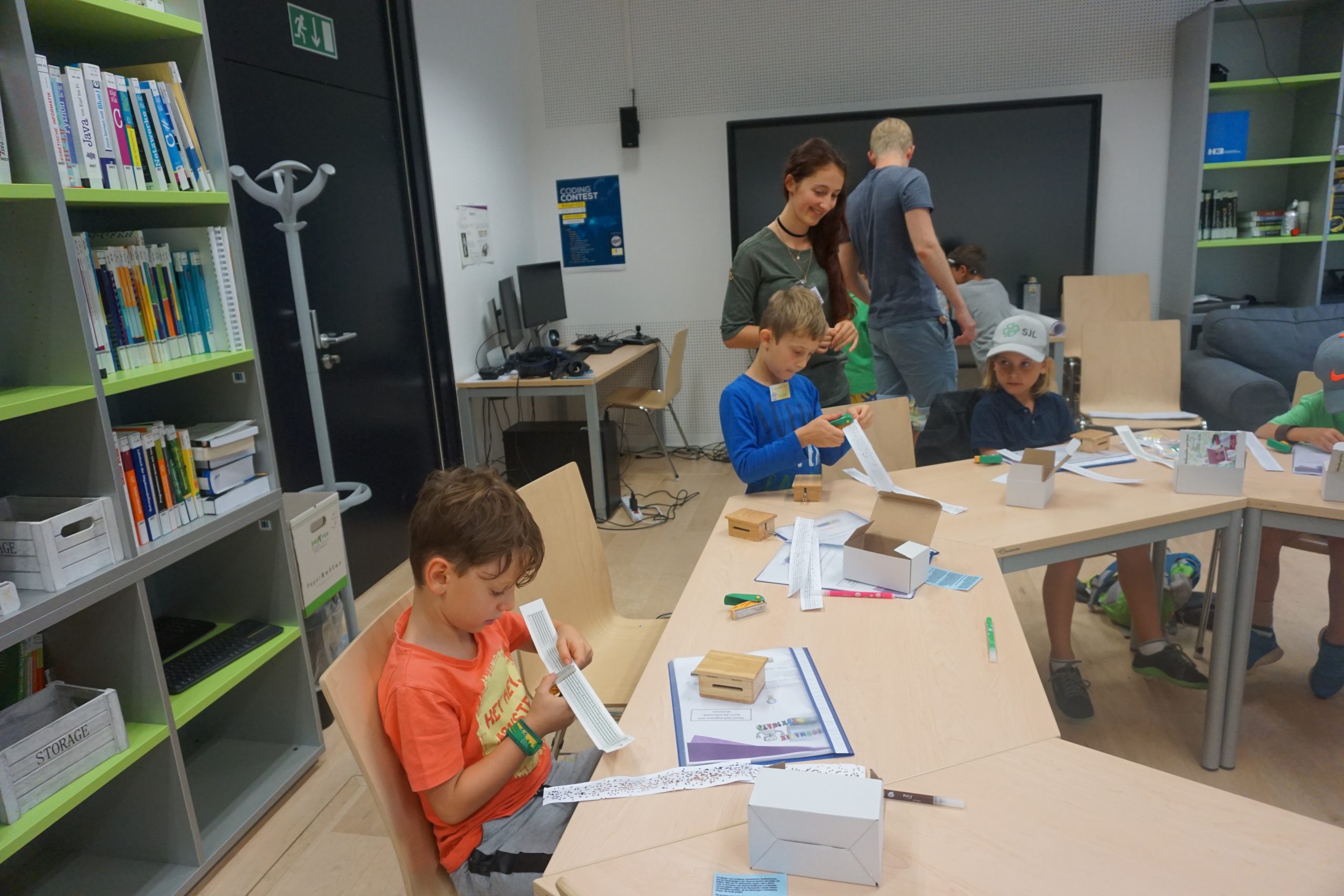 Codierung - Stationenbetrieb - RFDZ Informatik